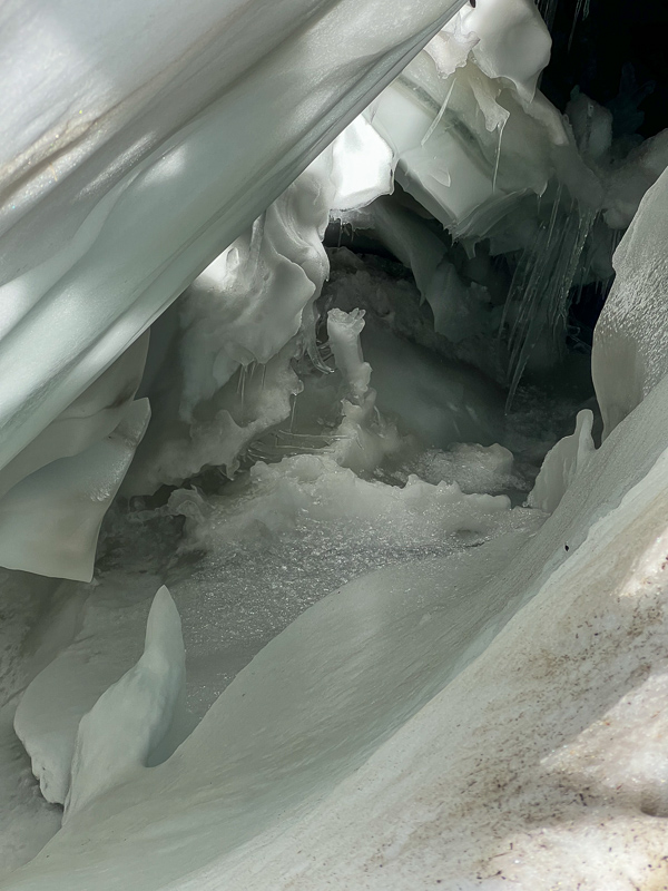 Hallett Peak, Otis Peak, Andrews Glacier, and Lake Haiyaha - McGregor ...